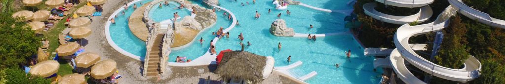 What are the swimming pool rules in France? | Suncamp